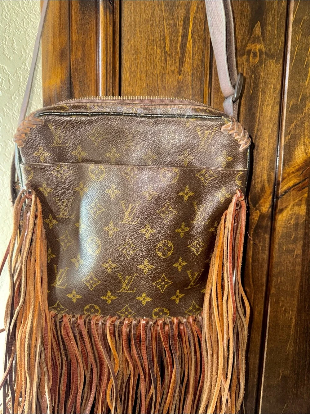 Louis Vuitton | Bags | Louis Vuitton Brown Monogram Fringe Crossbody ...